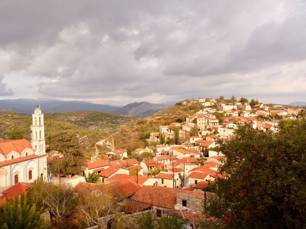 Bezoek het mooie Lofou op Cyprus - Mooie plekken op aarde